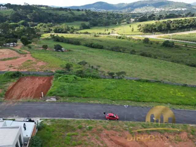 Terreno em Condomínio para Venda em Atibaia/SP Laranja Azeda