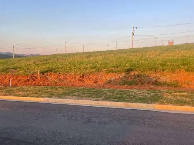 Terreno em Condomínio para Venda em Atibaia/SP Mato Dentro