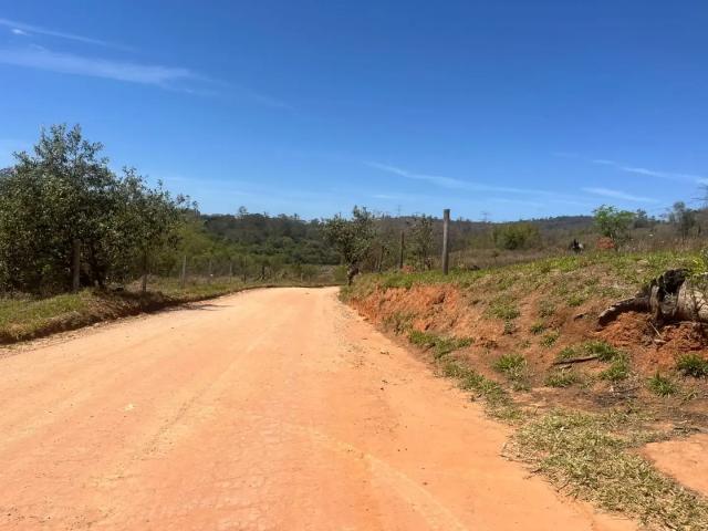 Terreno em Condomínio para Venda em Atibaia/SP Portão