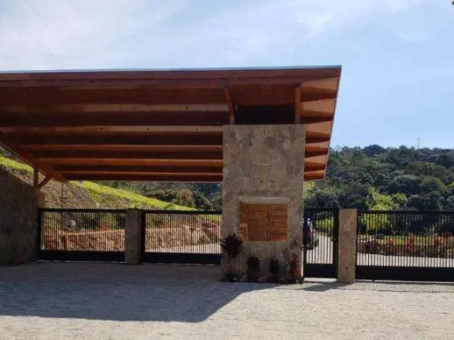 Terreno em Condomínio para Venda em Atibaia/SP Pinheirinho