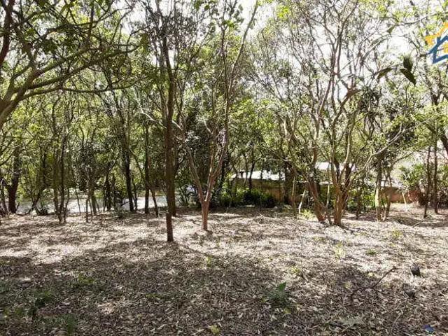 Terreno em Condomínio para Venda em Atibaia/SP Refúgio