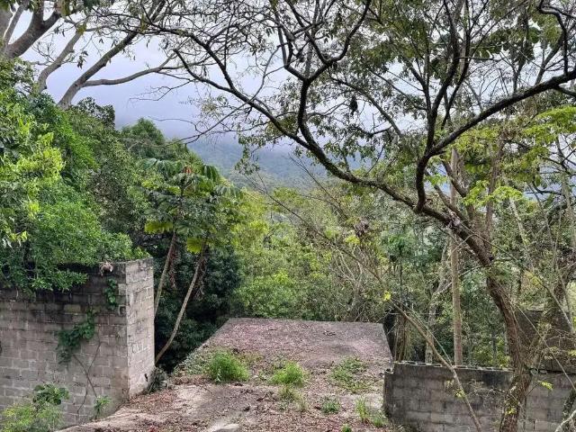 Terreno em Condomínio para Venda em Balneário Camboriú/SC Praia das Taquaras