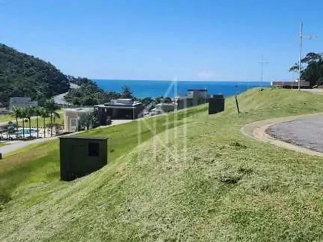 Terreno em Condomínio para Venda em Balneário Camboriú/SC Praia do Estaleiro