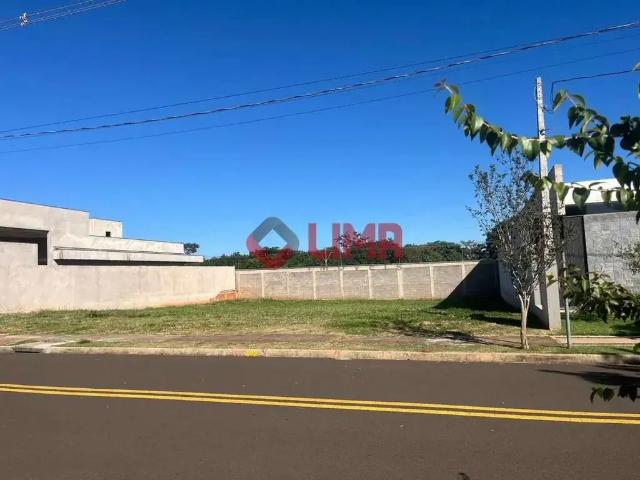 Terreno em Condomínio para Venda em Bauru/SP Residencial Cidade Jardim