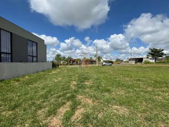 Terreno em Condomínio para Venda em Bauru/SP Residencial Tamboré