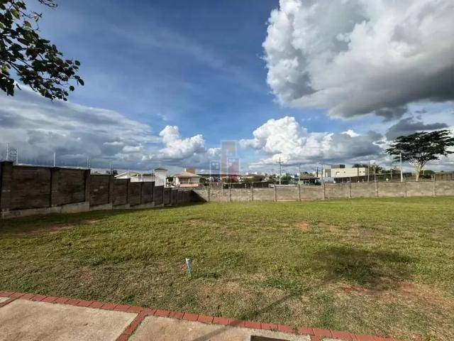 Terreno em Condomínio para Venda em Bauru/SP Vila Aviação B