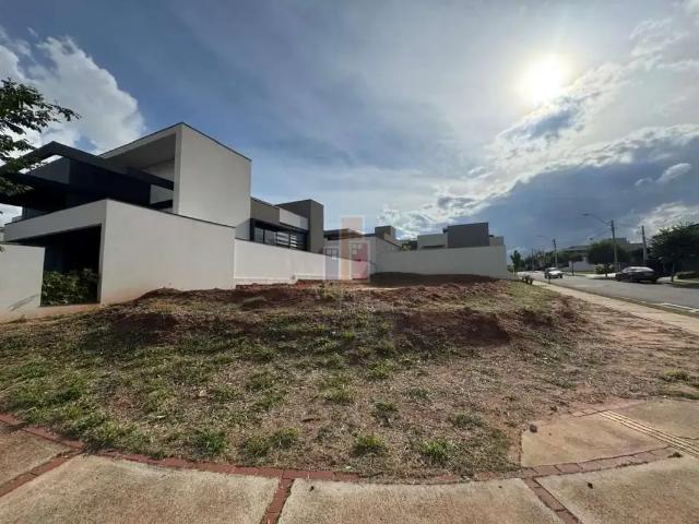 Terreno em Condomínio para Venda em Bauru/SP Vila Aviação B