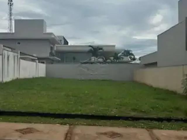 Terreno em Condomínio para Venda em Bauru/SP Vila Aviação