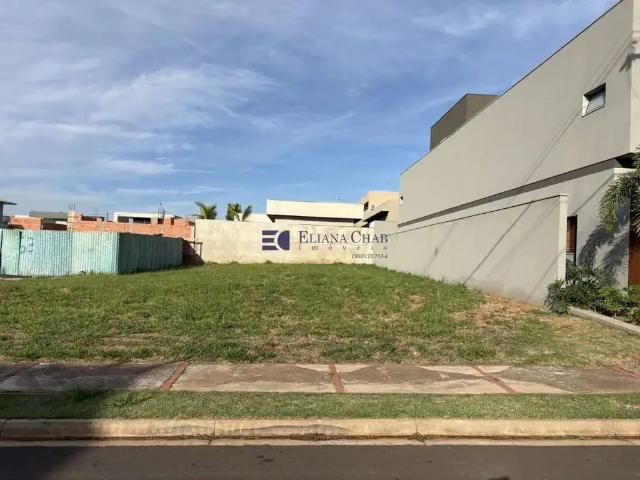 Terreno em Condomínio para Venda em Bauru/SP Vila Aviação