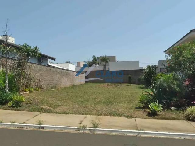 Terreno em Condomínio para Venda em Bauru/SP Vila Serrão
