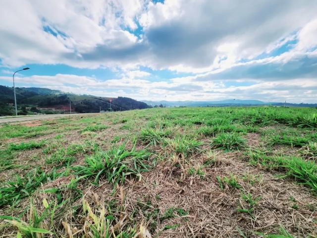 Terreno em Condomínio para Venda em Bom Jesus dos Perdões/SP Centro