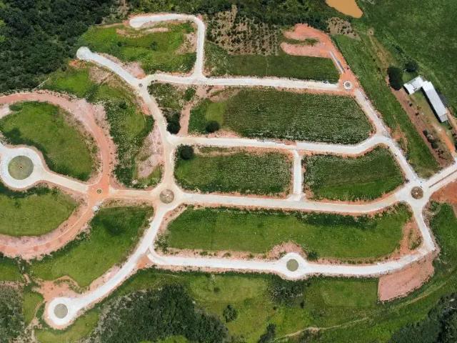 Terreno em Condomínio para Venda em Bom Jesus dos Perdões/SP Centro