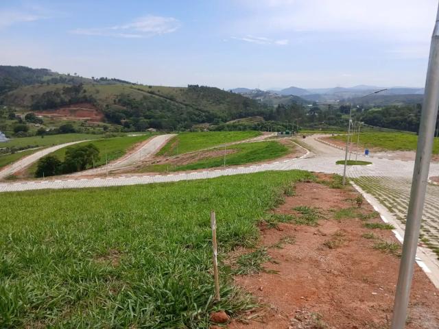 Terreno em Condomínio para Venda em Bom Jesus dos Perdões/SP Centro