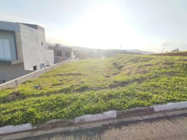 Terreno em Condomínio para Venda em Bom Jesus dos Perdões/SP Guaxinduva