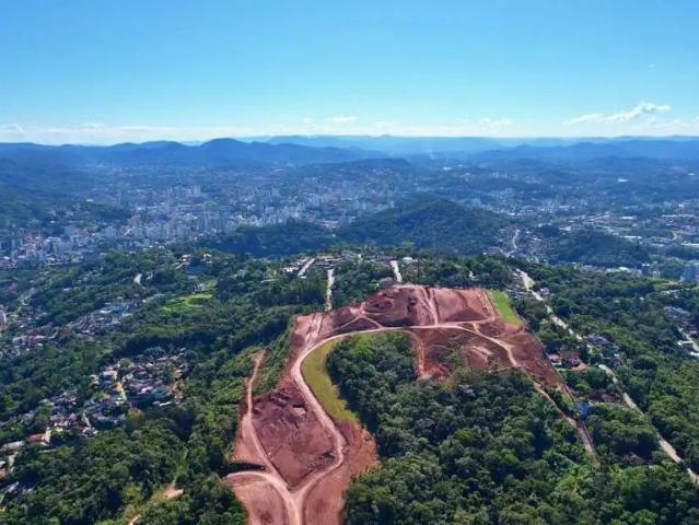 Terreno em Condomínio para Venda em Blumenau/SC Ponta Aguda