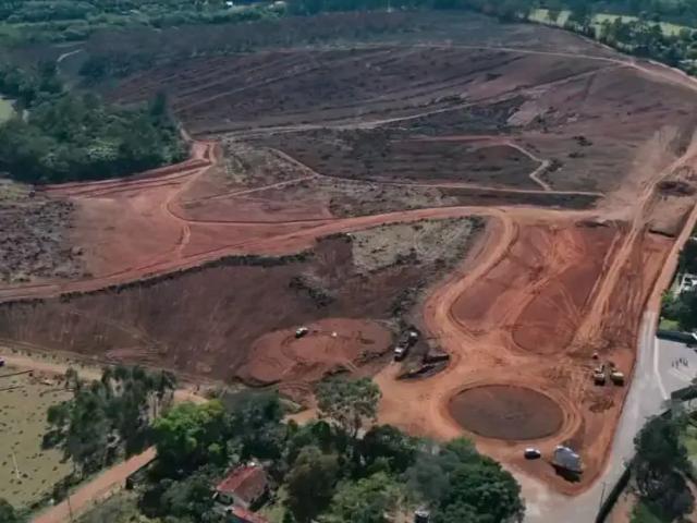 Terreno em Condomínio para Venda em Bragança Paulista/SP Taboão