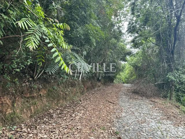 Terreno em Condomínio para Venda em Brumadinho/MG Casa Branca