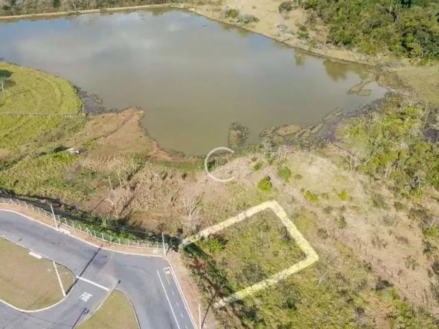 Terreno em Condomínio para Venda em Caçapava/SP Borda do Lago