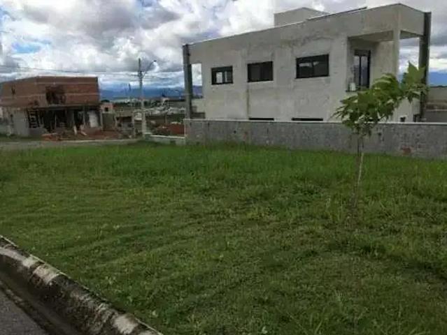 Terreno em Condomínio para Venda em Caçapava/SP Residencial Colinas