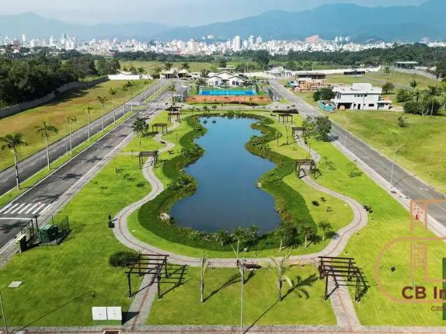 Terreno em Condomínio para Venda em Camboriú/SC Centro