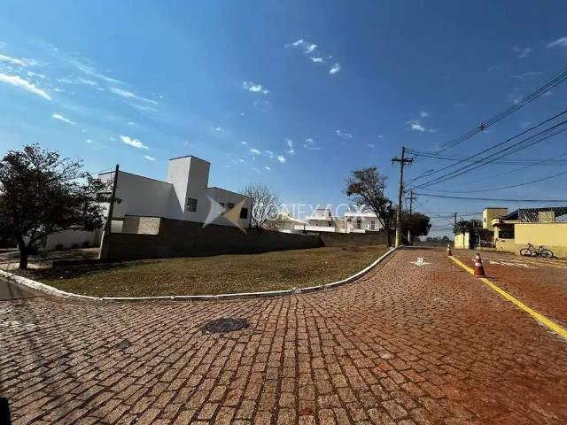 Terreno em Condomínio para Venda em Campinas/SP Barão Geraldo