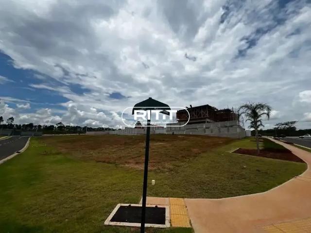 Terreno em Condomínio para Venda em Campinas/SP Loteamento Artesano