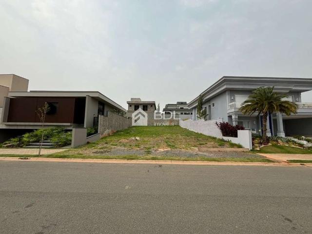 Terreno em Condomínio para Venda em Campinas/SP Loteamento Residencial Arborais