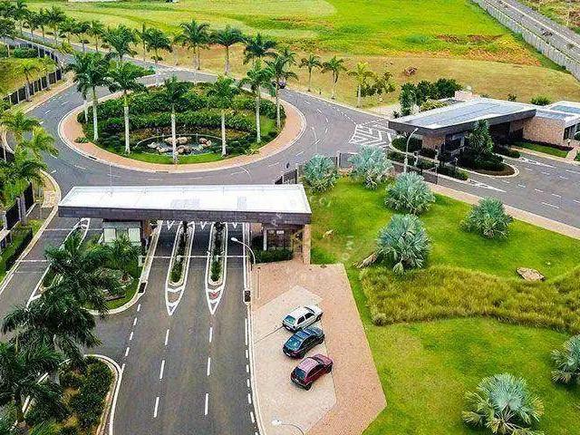 Terreno em Condomínio para Venda em Campinas/SP Loteamento Residencial Entre Verdes Sousas