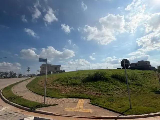 Terreno em Condomínio para Venda em Campinas/SP Residencial Jatibela