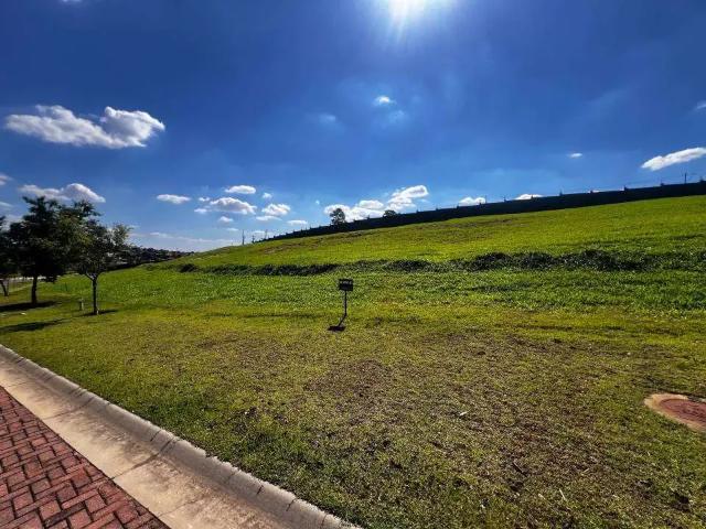Terreno em Condomínio para Venda em Campinas/SP Sousas