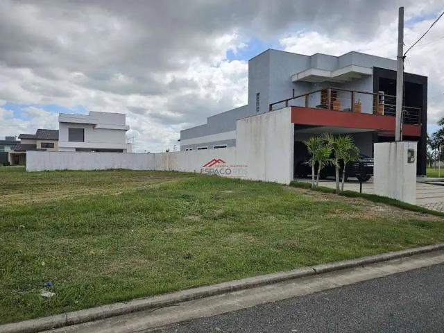 Terreno em Condomínio para Venda em Cabo Frio/RJ Peró