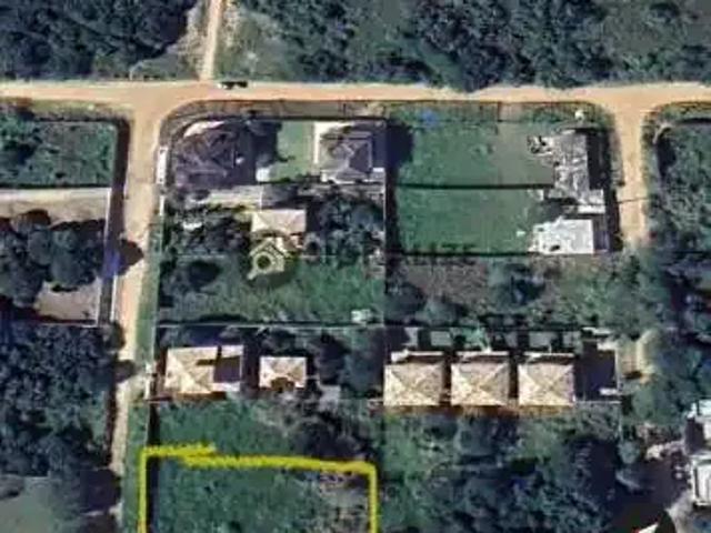 Terreno em Condomínio para Venda em Cabo Frio/RJ Peró