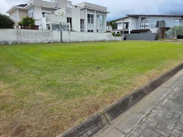 Terreno em Condomínio para Venda em Caraguatatuba/SP Massaguaçu