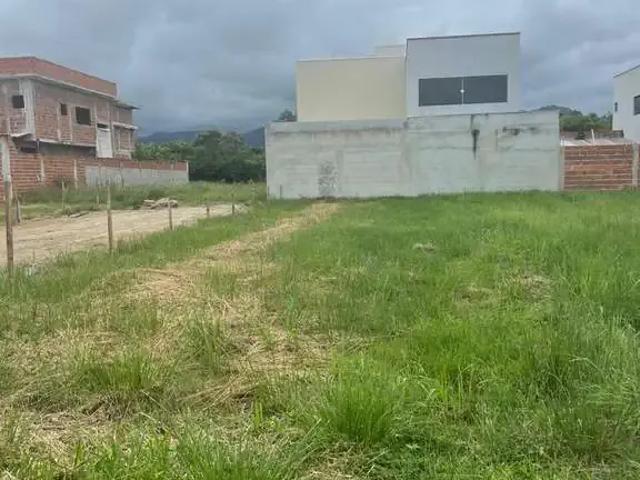 Terreno em Condomínio para Venda em Caraguatatuba/SP Travessão