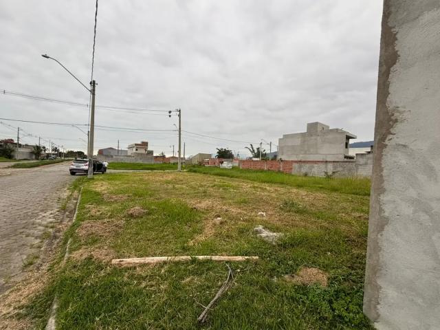 Terreno em Condomínio para Venda em Caraguatatuba/SP Travessão