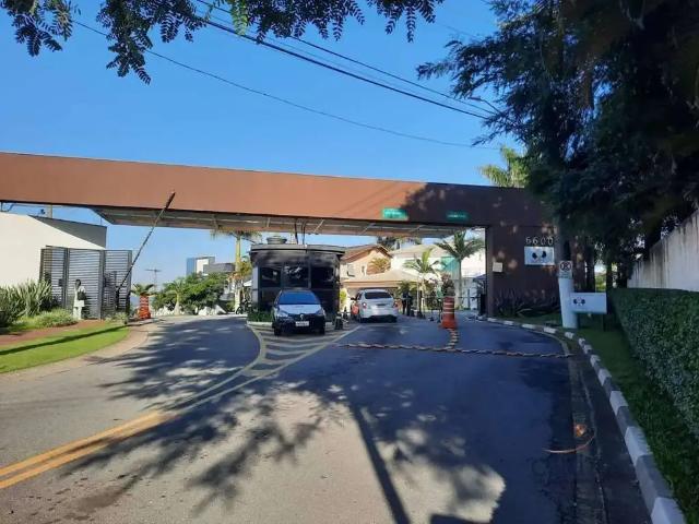 Terreno em Condomínio para Venda em Carapicuíba/SP Golf Gardens
