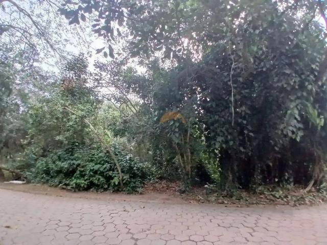 Terreno em Condomínio para Venda em Carapicuíba/SP Granja Viana