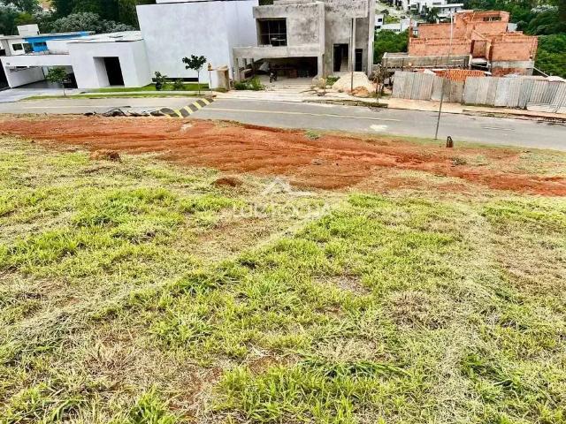 Terreno em Condomínio para Venda em Cotia/SP Paisagem Renoir