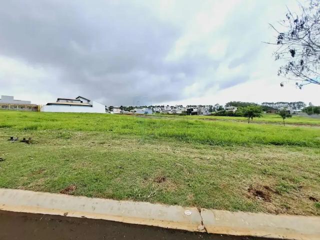 Terreno em Condomínio para Venda em Cravinhos/SP Alto da Boa Vista