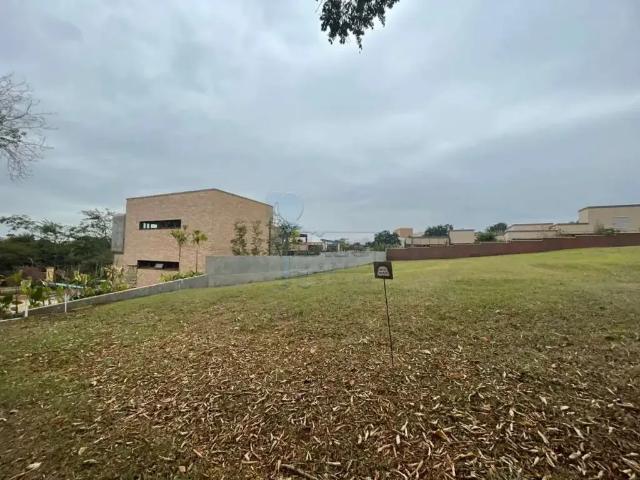 Terreno em Condomínio para Venda em Cravinhos/SP Fazenda Santa Maria