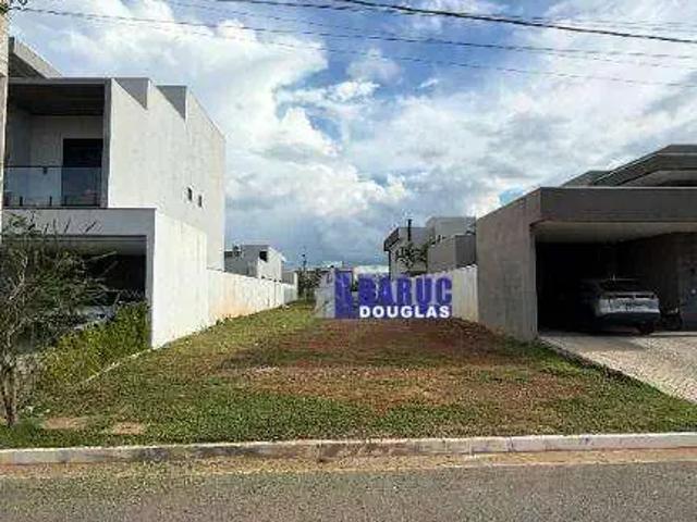 Terreno em Condomínio para Venda em Cuiabá/MT Morada dos Nobres