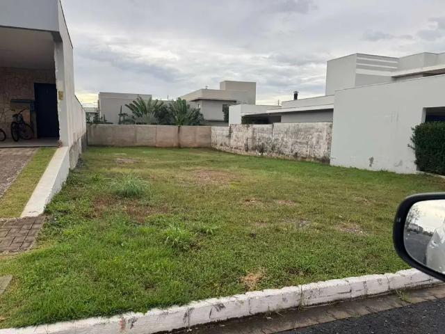 Terreno em Condomínio para Venda em Cuiabá/MT Ribeirão do Lipa