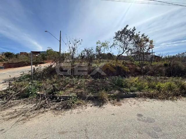 Terreno em Condomínio para Venda em Divinópolis/MG Residencial Lagoa Park