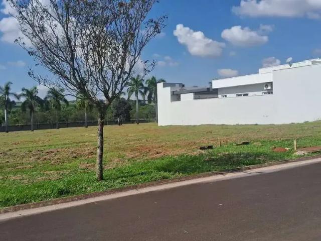 Terreno em Condomínio para Venda em Engenheiro Coelho/SP Lagoa Bonita