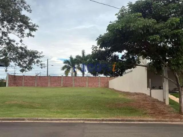 Terreno em Condomínio para Venda em Estiva Gerbi/SP Centro