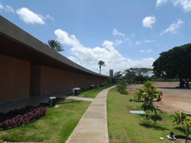 Terreno em Condomínio para Venda em Eusébio/CE Mangabeira