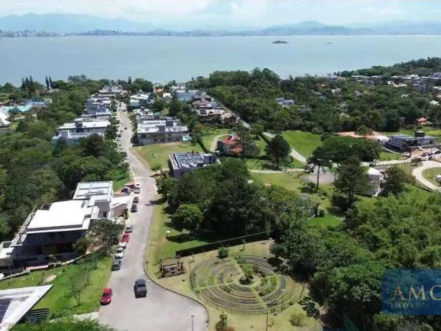 Terreno em Condomínio para Venda em Florianópolis/SC Cacupé