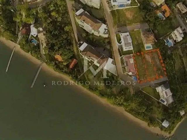 Terreno em Condomínio para Venda em Florianópolis/SC Cacupé