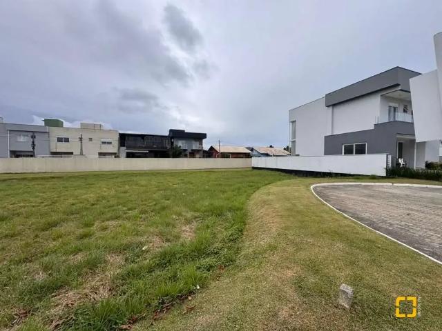 Terreno em Condomínio para Venda em Florianópolis/SC Campeche