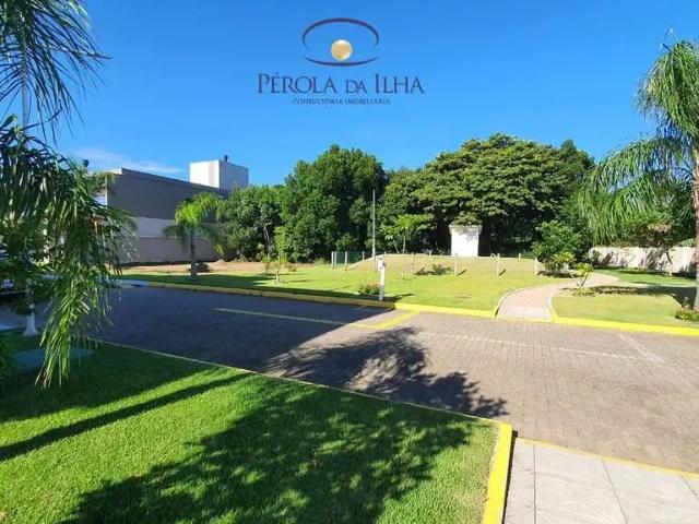 Terreno em Condomínio para Venda em Florianópolis/SC Campeche